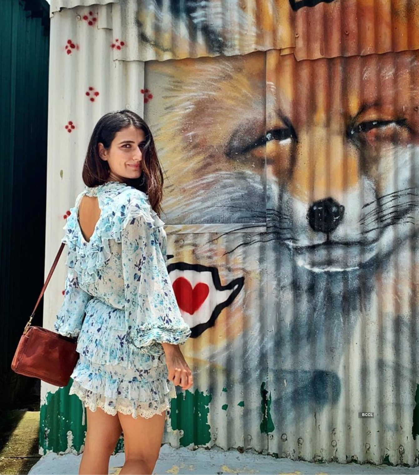 Actress Fatima Sana Shaikh is grabbing all attention for her Instagram ... Actress Fatima Sana Shaikh is grabbing all attention for her Instagram ...