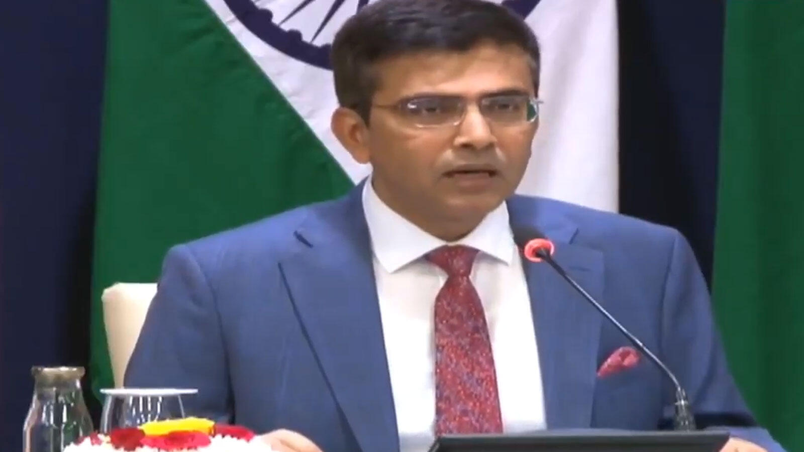 India seeks consular access for 2 Indians arrested by Pakistan