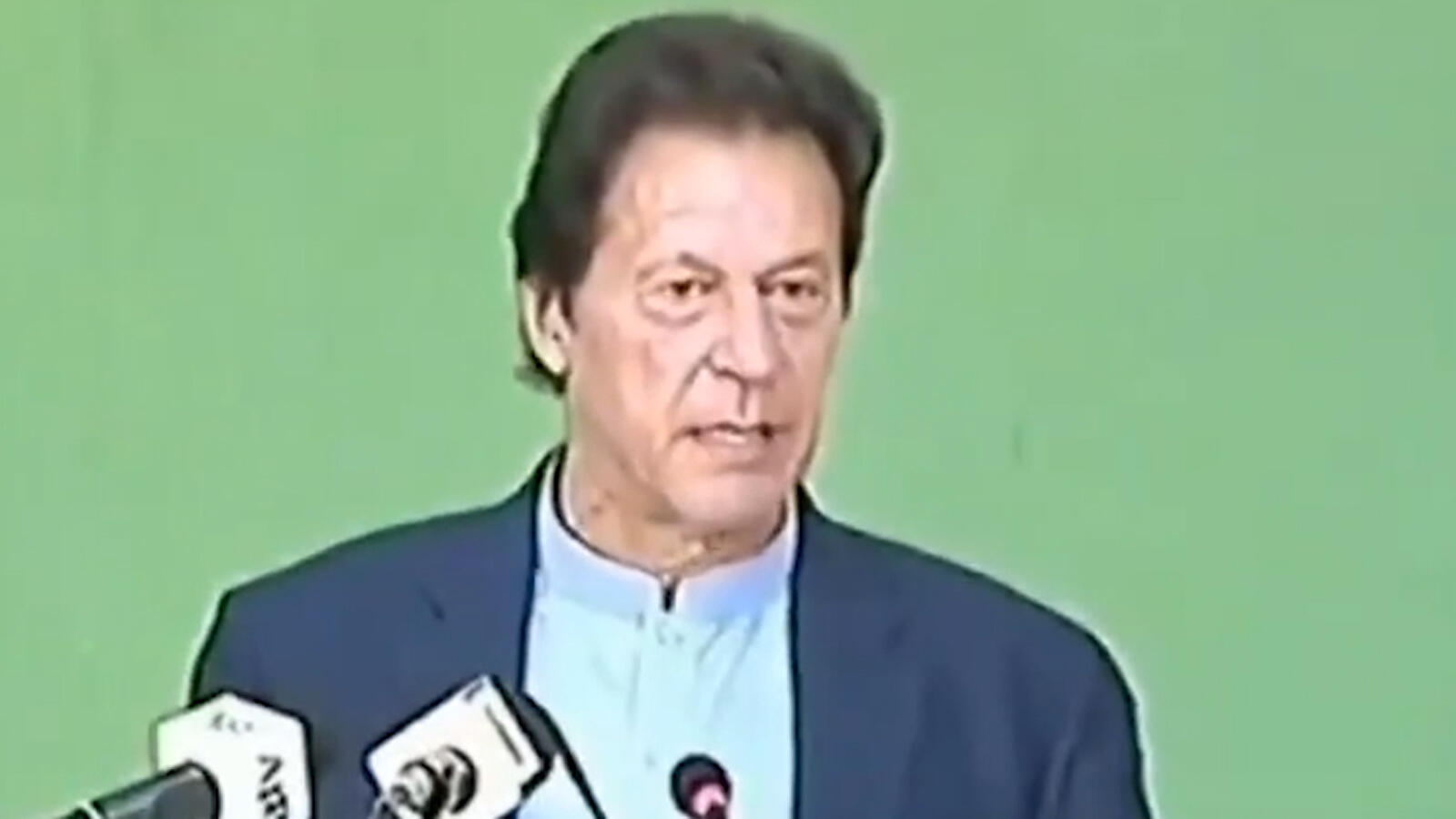 Pak PM’s gaffe: Trees produce oxygen at night, says Imran Khan