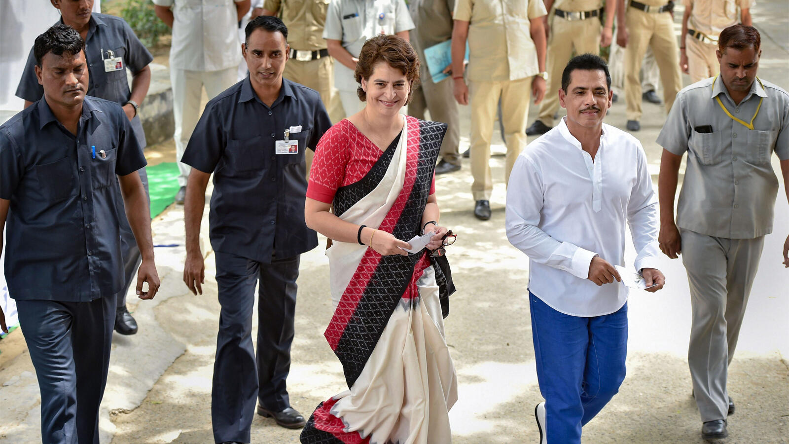 Why SPG cover for the Gandhi family has become a political issue