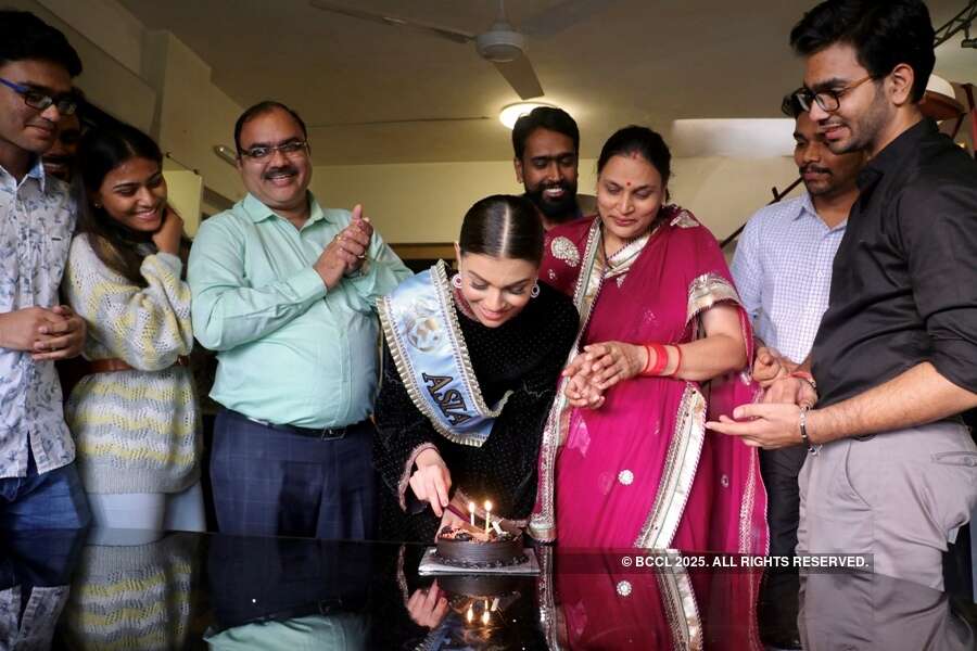 Suman Rao arrives in Mumbai after winning Miss World Asia 2019 title