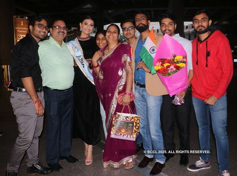Suman Rao receives a grand welcome at the Mumbai Airport post her big win