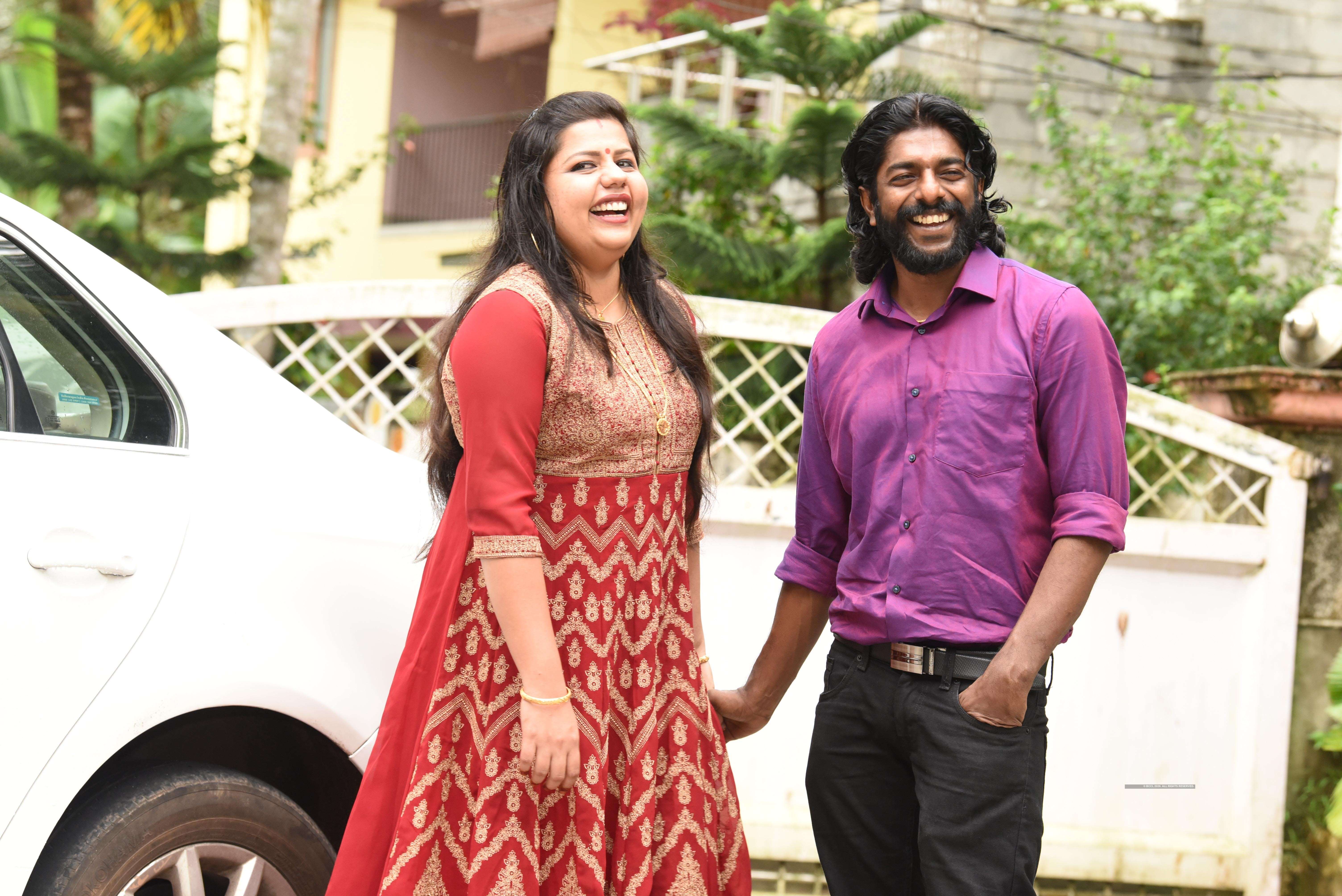 Sneha and Sreekumar: Actors S P Sreekumar and Sneha Sreekumar, got ...