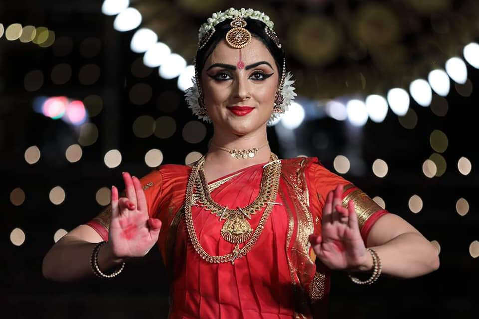 Paris Laxmi performs in Padmanabha Swami Temple | Events Movie News ...