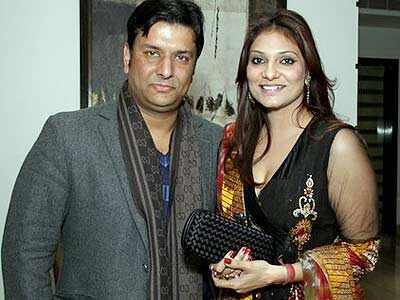 Aruna and Akash during a party hosted by Rajeev and Daisy Behl at ...