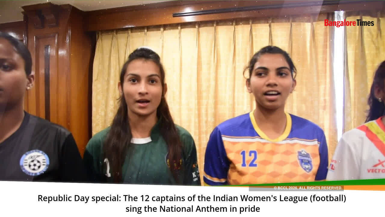 The 12 captains of Indian Women's League sing the national anthem