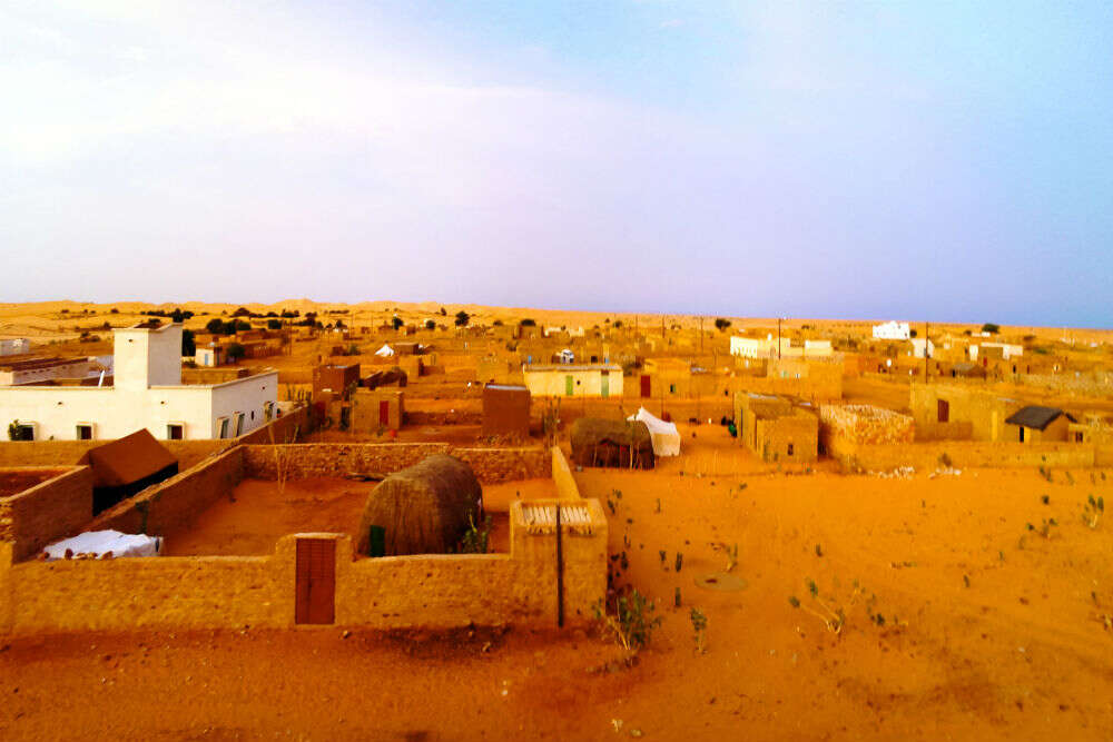 Discovering the desert libraries of Chinguetti, a Mauritania village ...