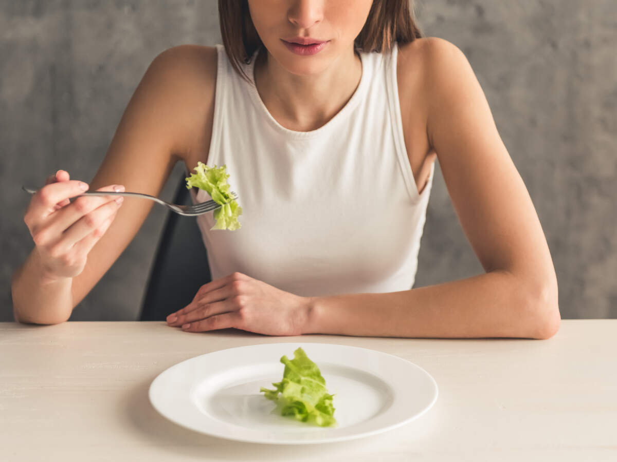 Signs of Calorie Deficiency: 5 Common Signs that Indicate You are Not ...