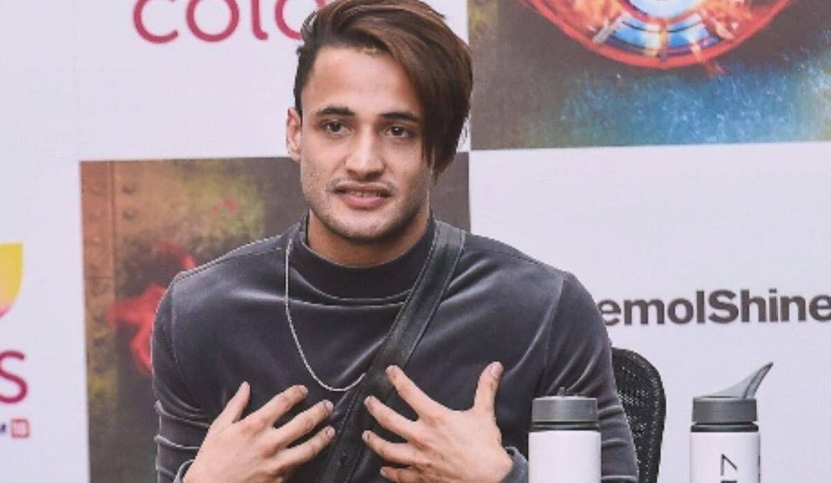 Bigg boss 13 contestant Asim Riaz says he loves Himanshi Khurana and it ...