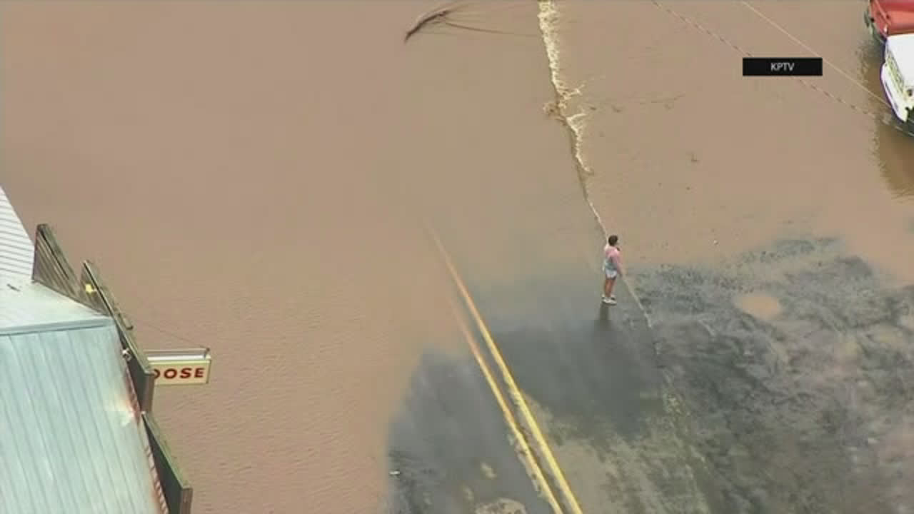 Rain and heavy snowfall bring flooding to Oregon