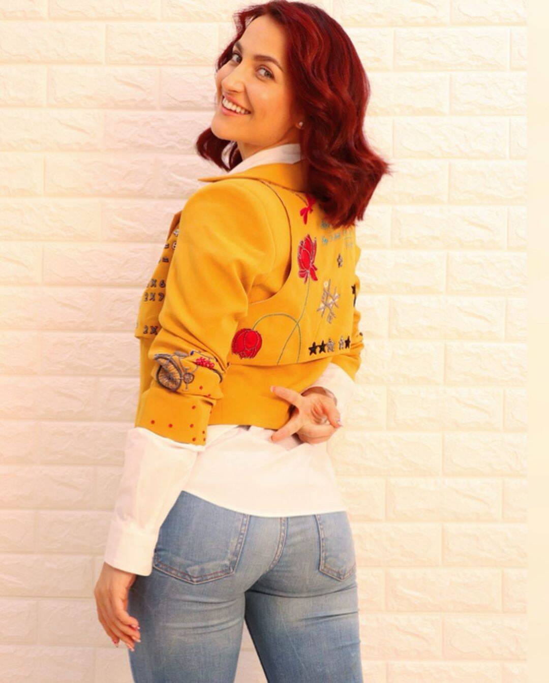 Gorgeous Elli AvrRam sheds her 'sweet & simple' image in these stunning ...