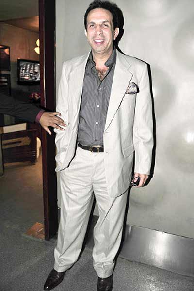 The launch of the book 'Chanakya's Chant' by author Ashwin Saghi at ...
