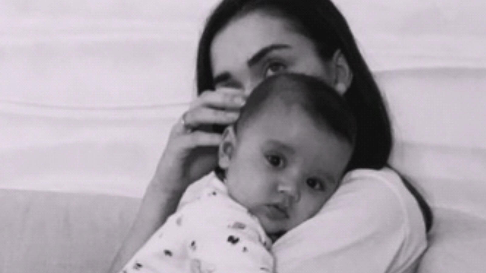 Amy Jackson posts adorable picture with her baby and calls him her ...