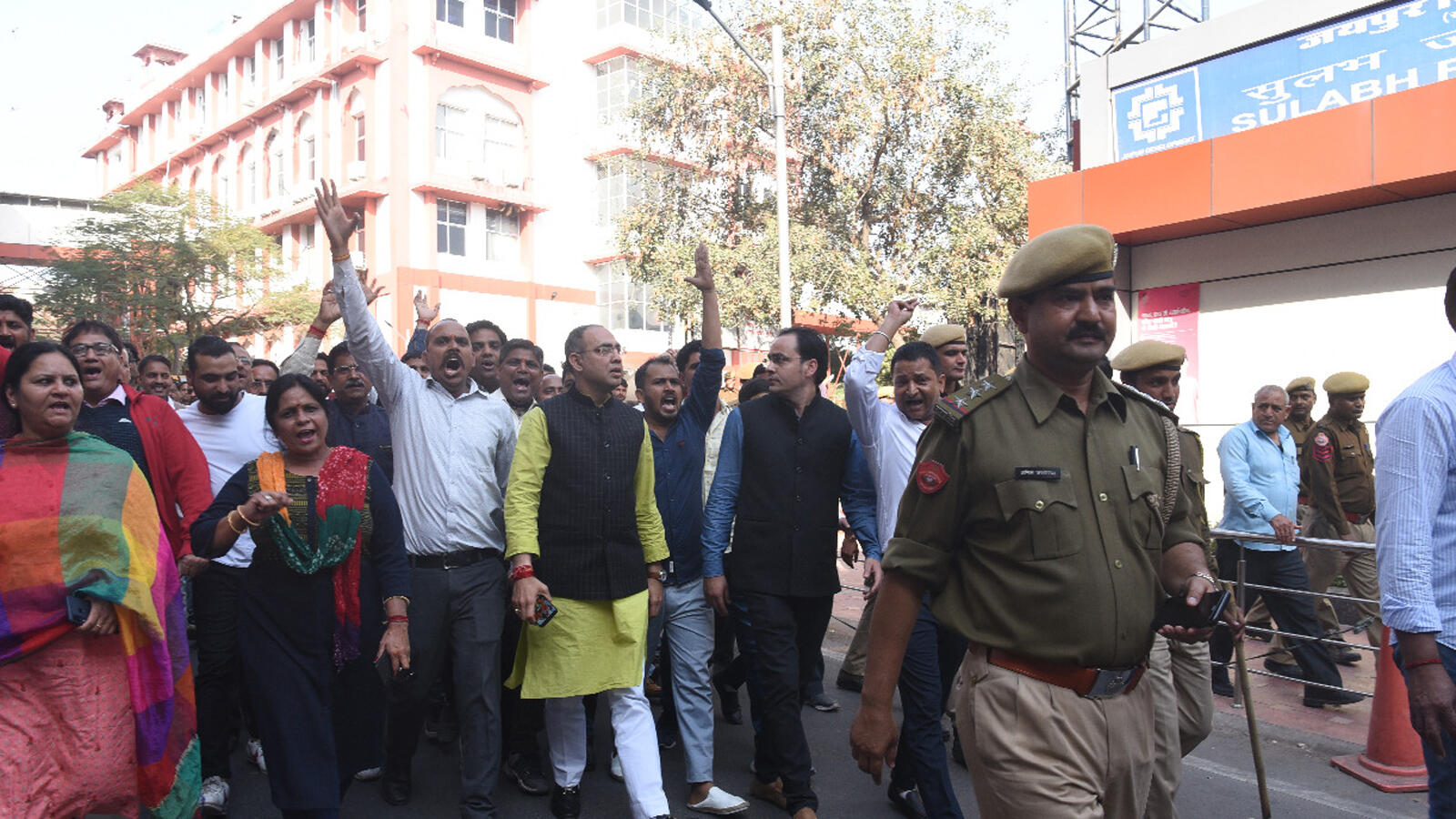 Jaipur: BJP stages protest at JDA, opposes allocation of another land ...