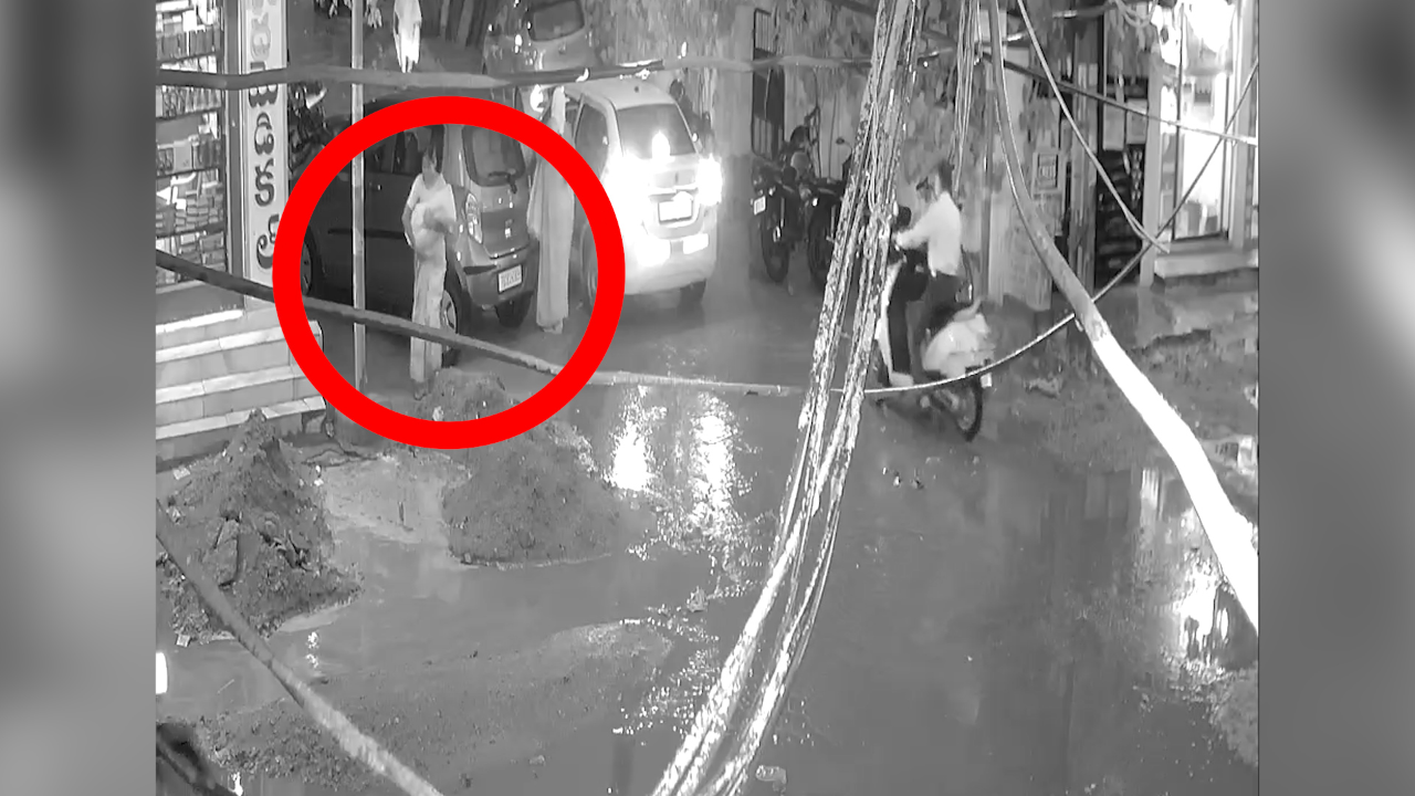 On cam: Woman and infant fall in pit left open, saved
