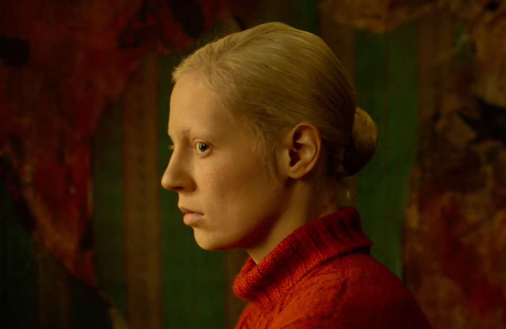 Beanpole Movie User Reviews & Ratings | Beanpole (2020) | Times Of India