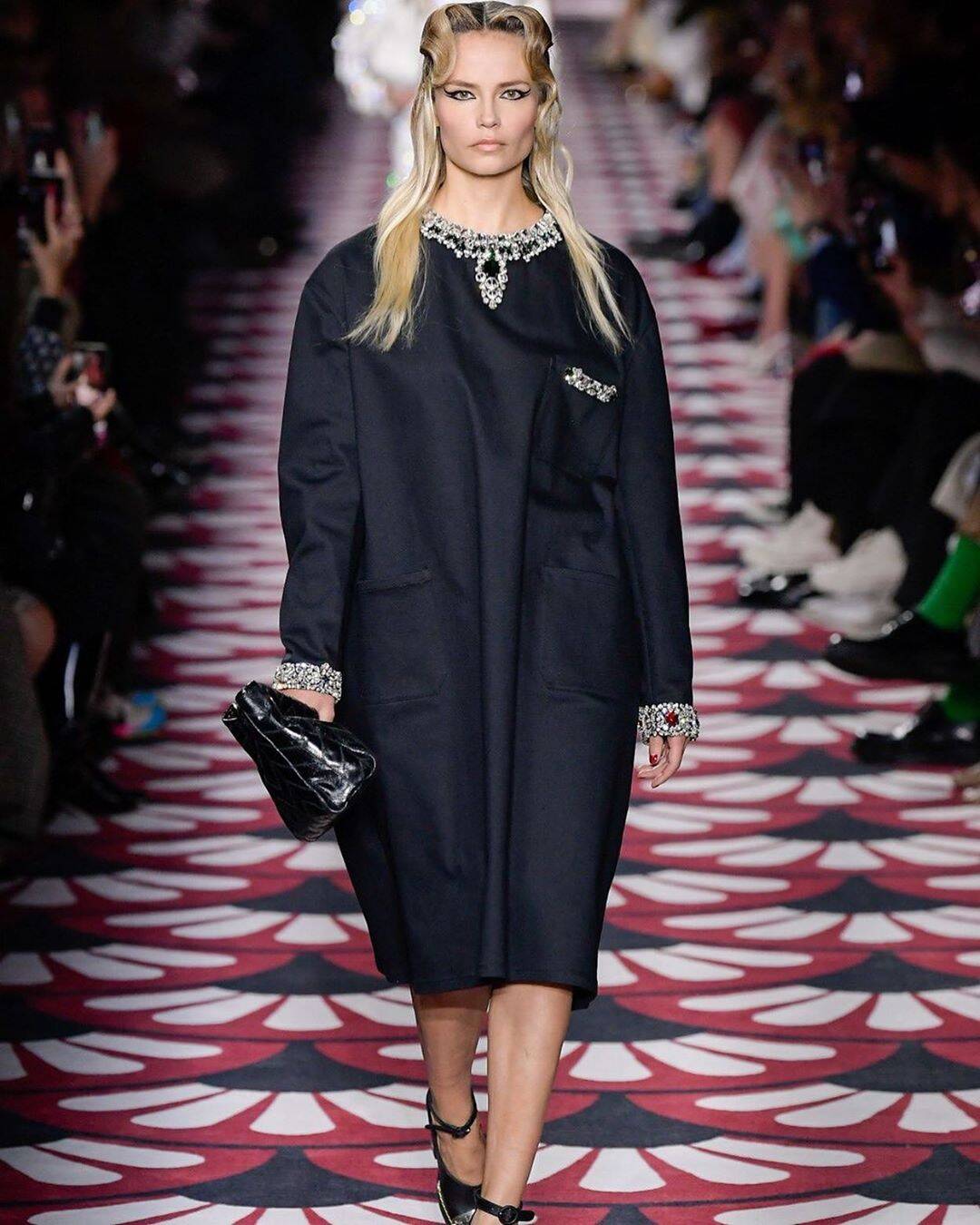 Russian beauty Natasha Poly known for her theatrical moves during the ...
