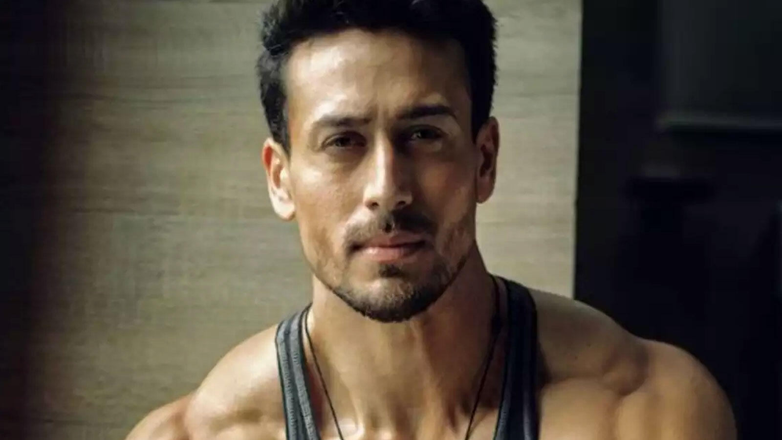 Coronavirus pandemic: Tiger Shroff urges fans to stay at home for the ...
