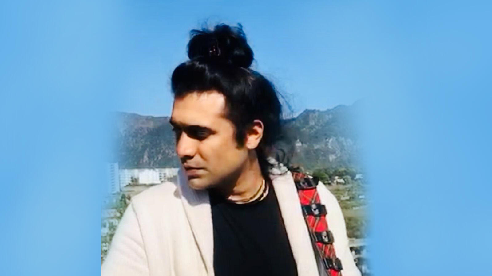 Singer Jubin Nautiyal keeps his music alive during #quarantine