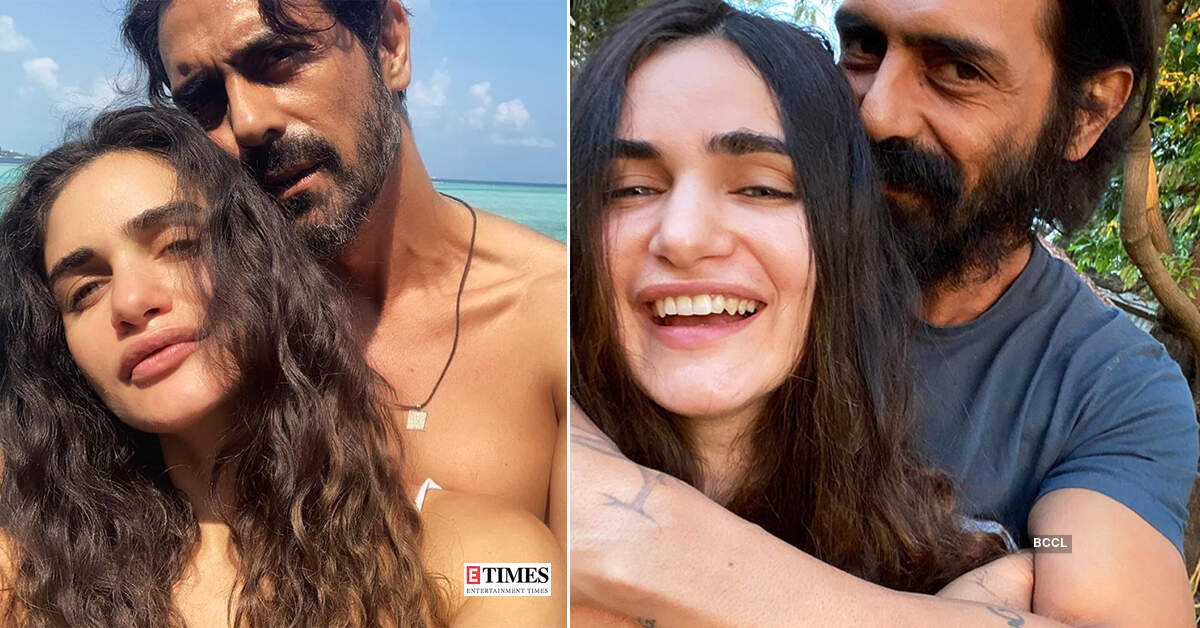 Pictures of Arjun Rampal flaunting his new look in platinum blonde hair ...