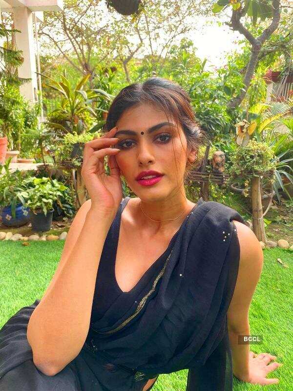 Shefali Sood looks enchanting in this photoshoot