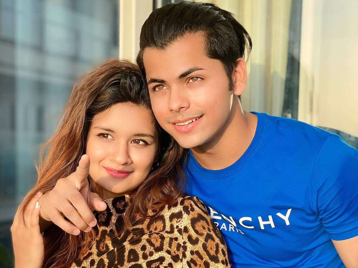 Social media sensation Avneet Kaur gets a new hairdo; fans call her ...