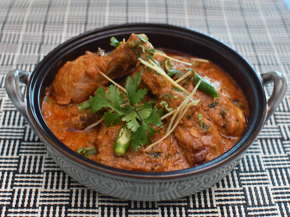 Watch: How to make Dhaba-style Murgh - Times Food