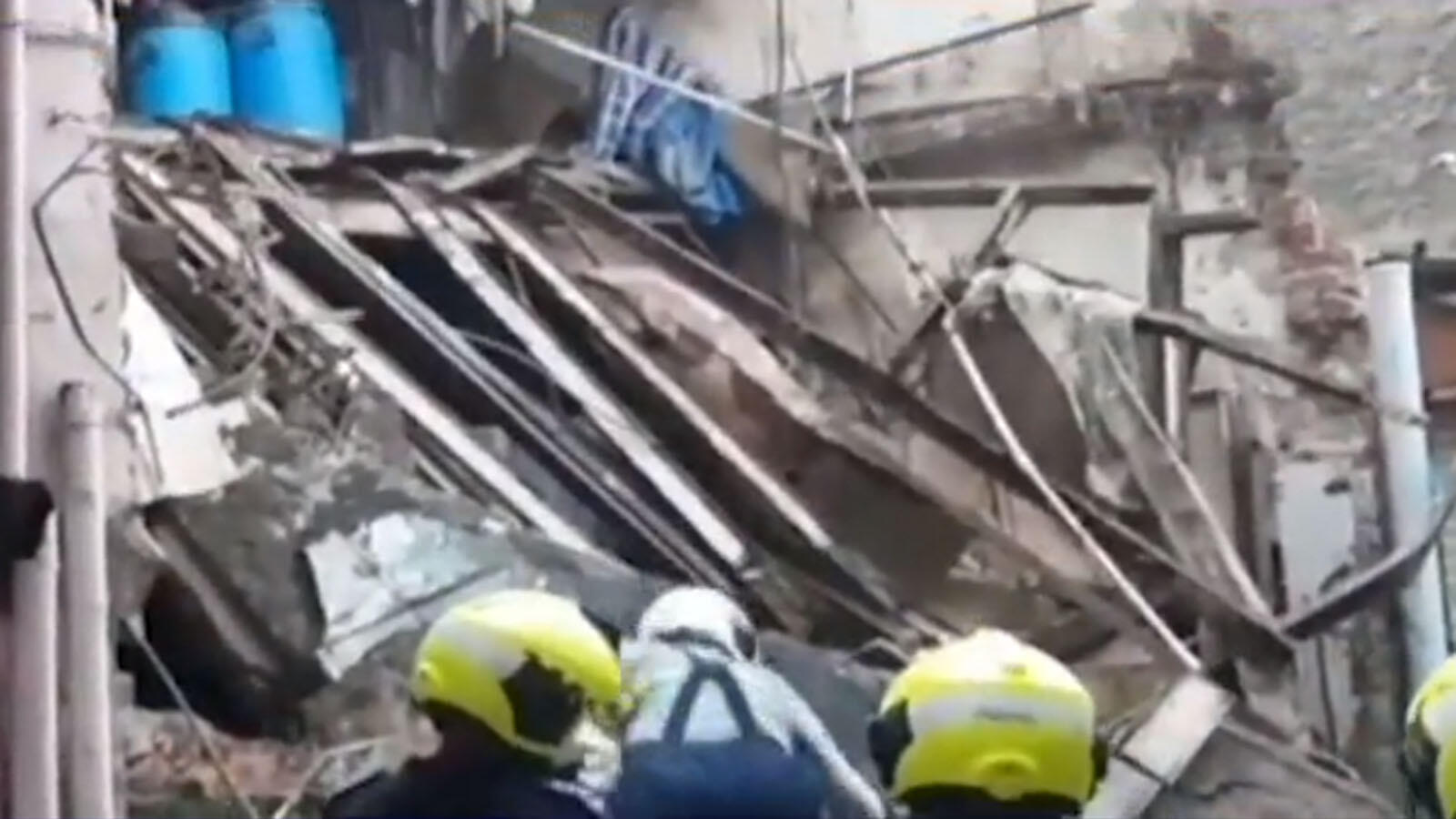 Two injured after building collapses in Mumbai's Kandivali