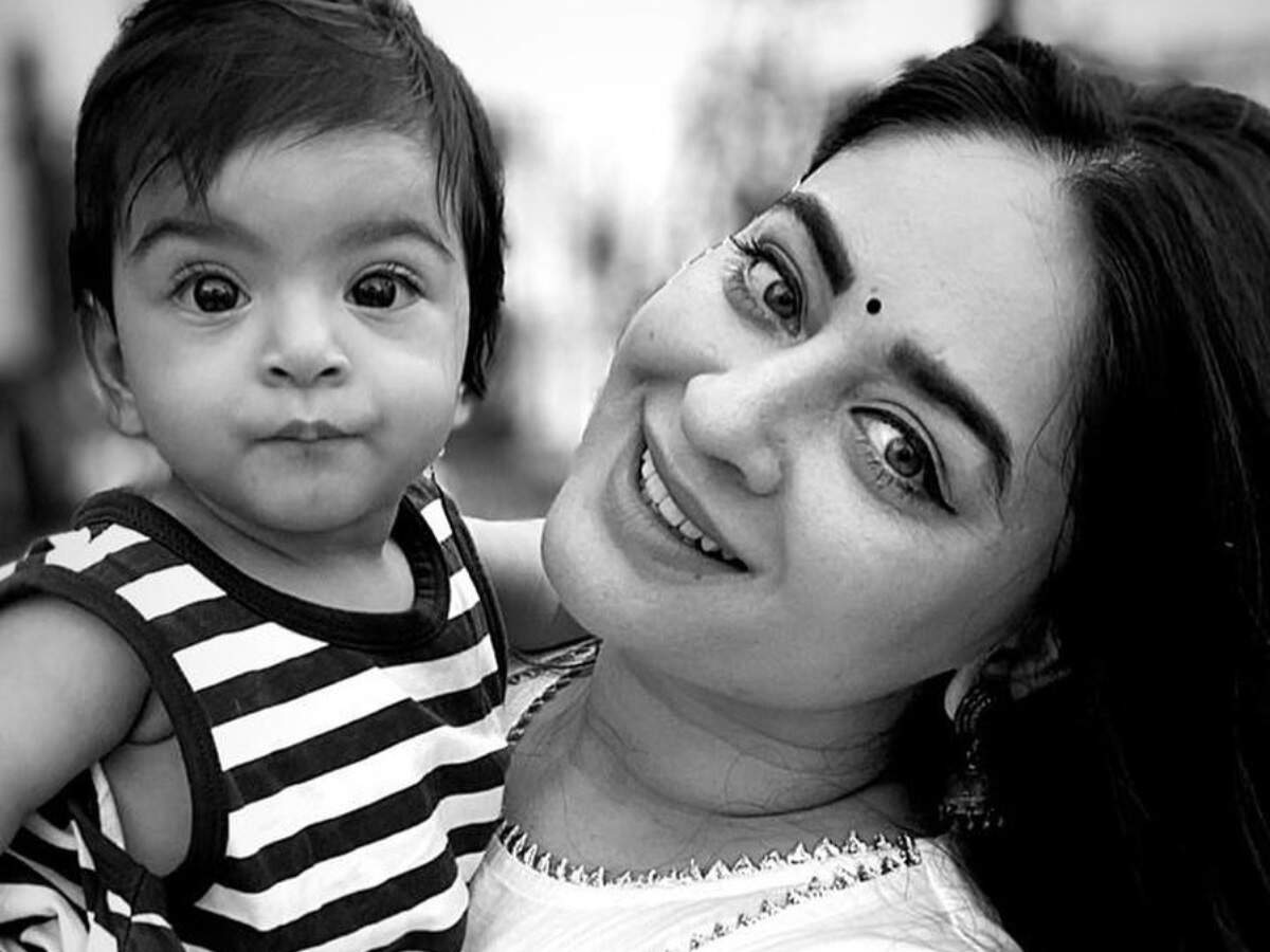 Mahhi Vij, Smriti Khanna: Celeb moms of TV celebrating their first ...