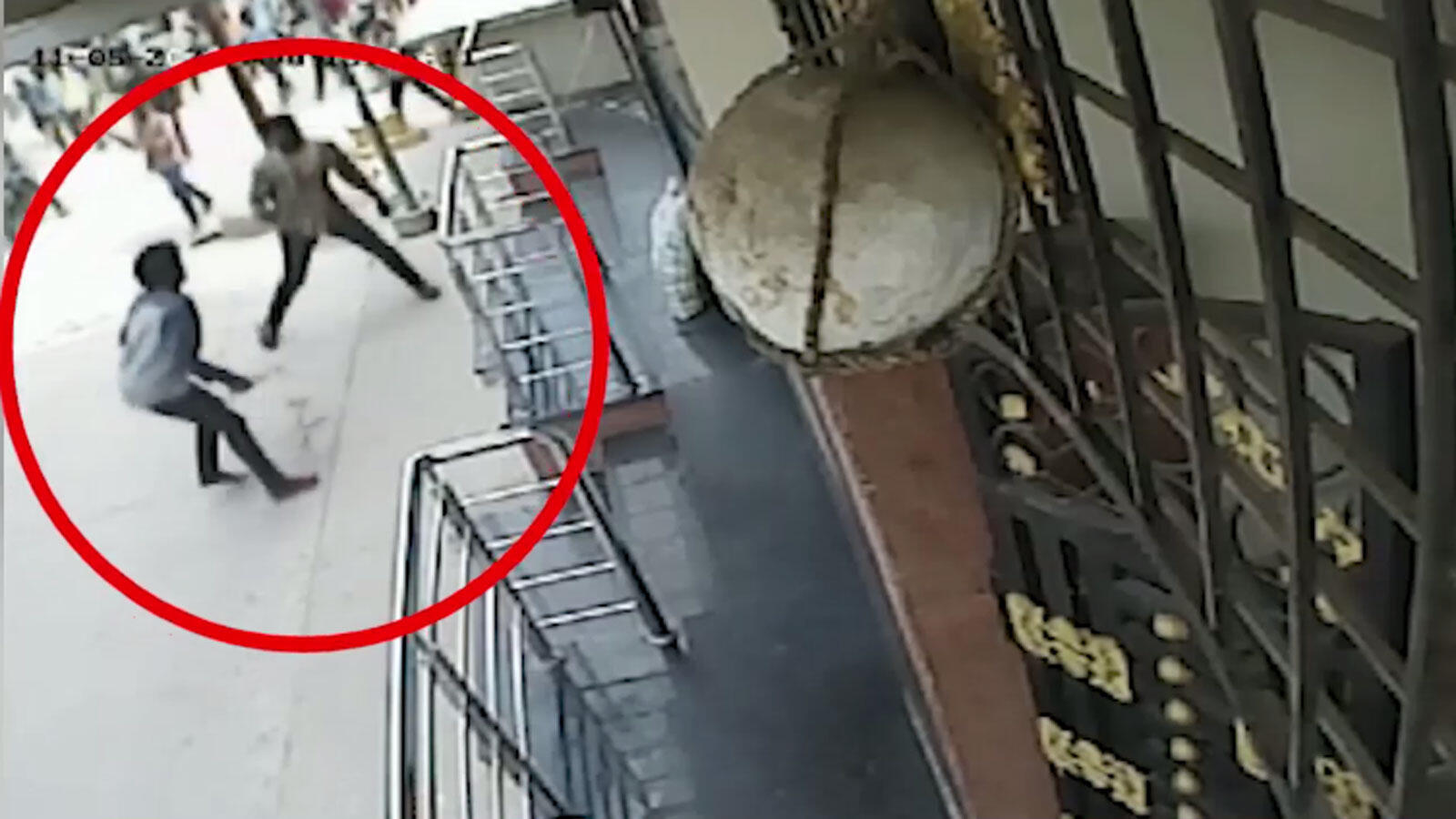 Caught on cam: Murder accused chased by rivals, killed in full public view