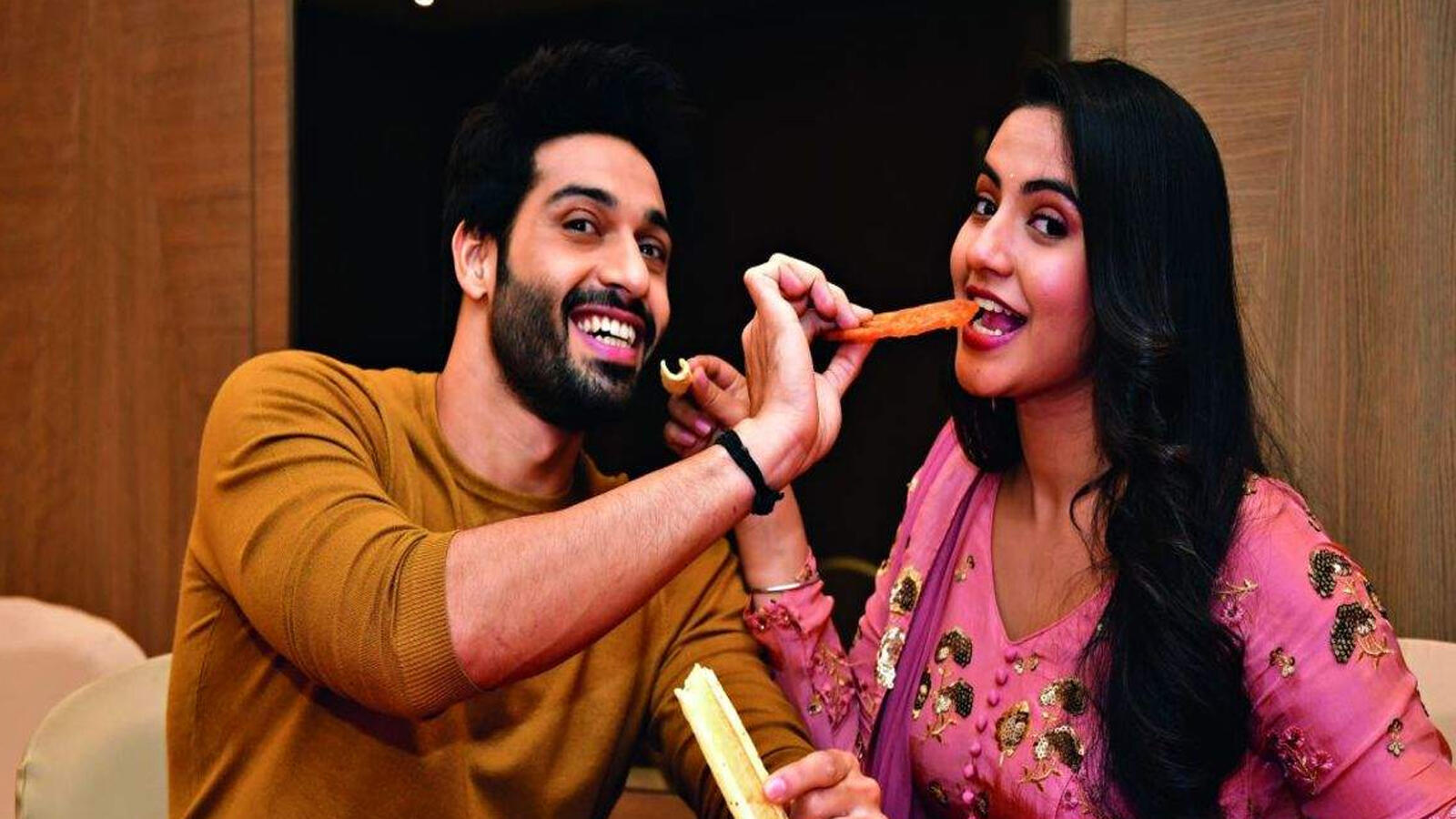 'Udaan' stars Meera Deosthale and Vijayendra Kumeria receive their ...