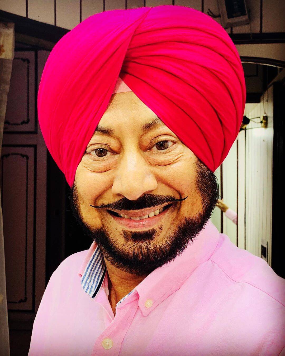 Actor Jaswinder Bhalla spreads 'stay home, stay safe' message