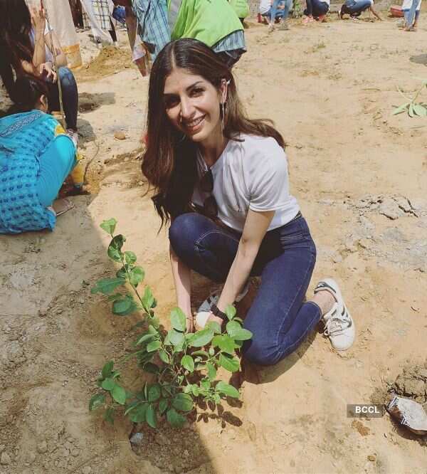 Beauty queen reaches out to the needy amid pandemic