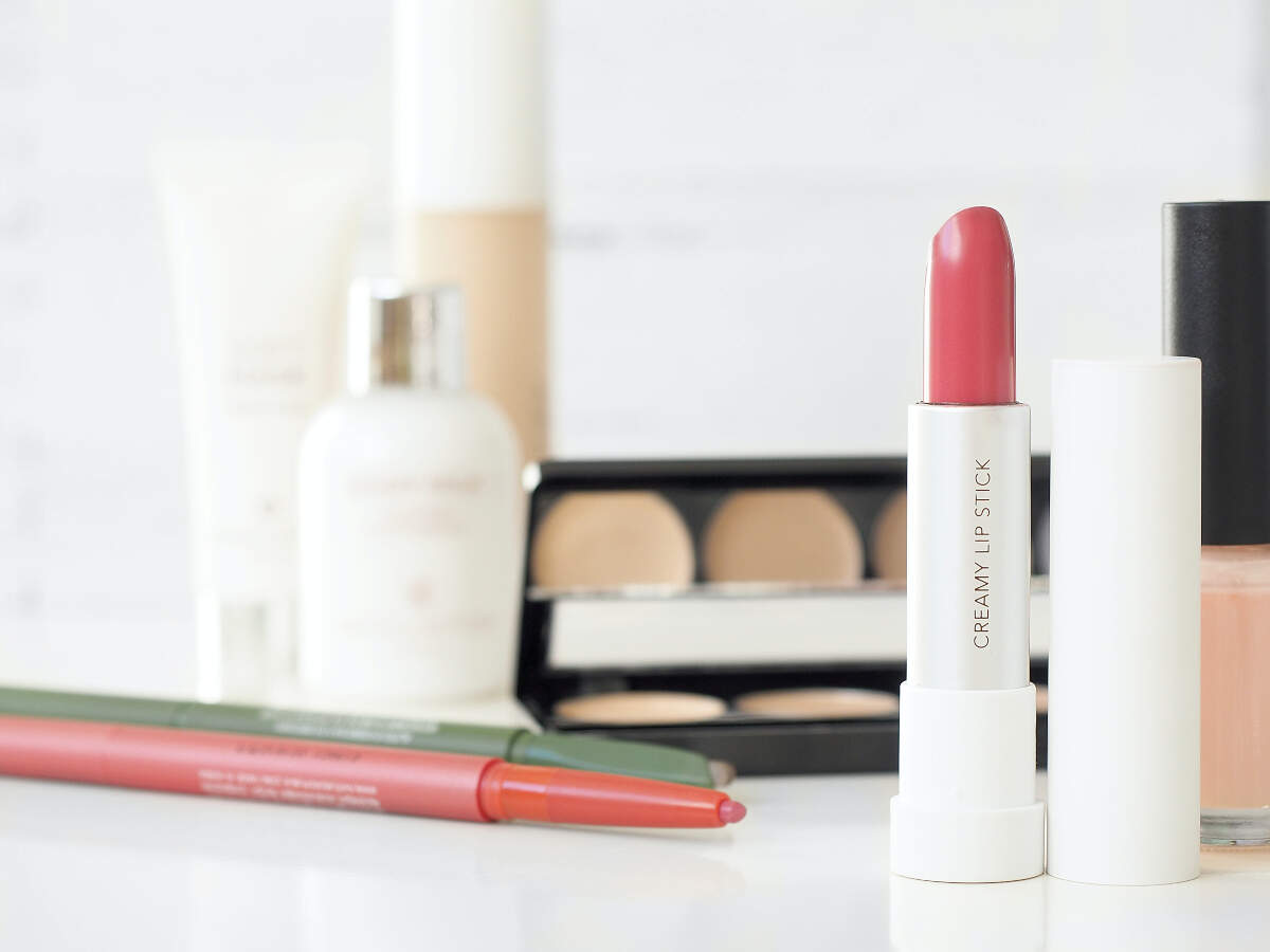 Tips that can make you spend less while shopping online for skincare ...