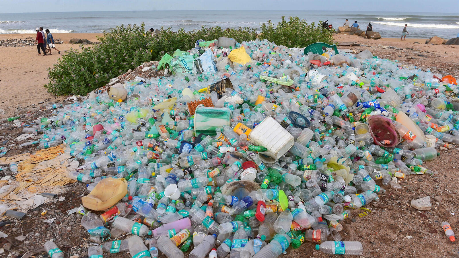 Covid-19 podcast: The plastic pandemic is getting worse