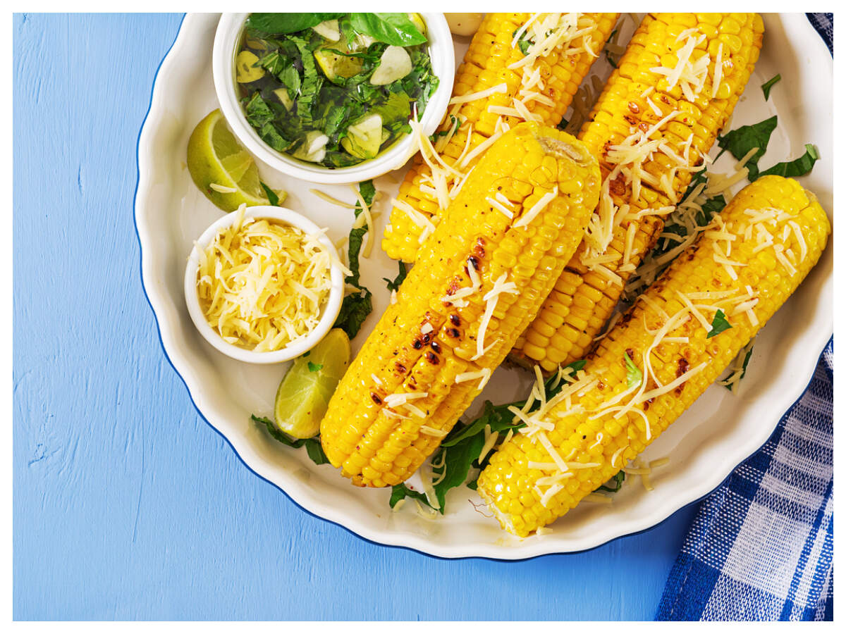 Fond of roasted corns? Try these 3 easy ways of roasting corns in an ...