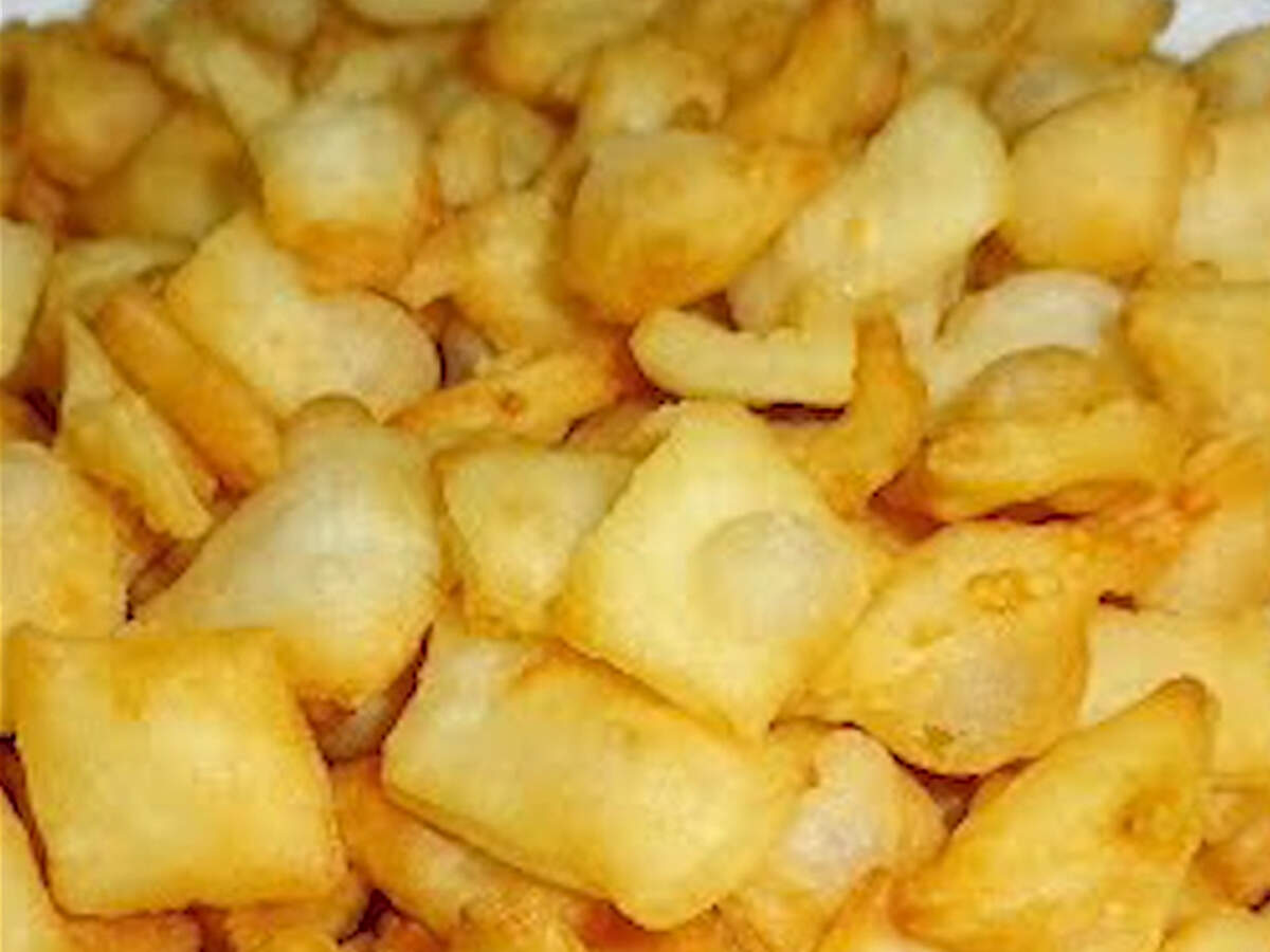 Watch: How to make Baked Mac and Cheeslings - Times Food