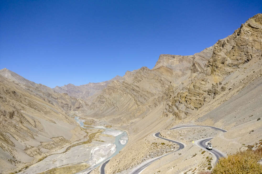 Do you know of the ghost temple on Gata Loops on Manali-Leh Road ...