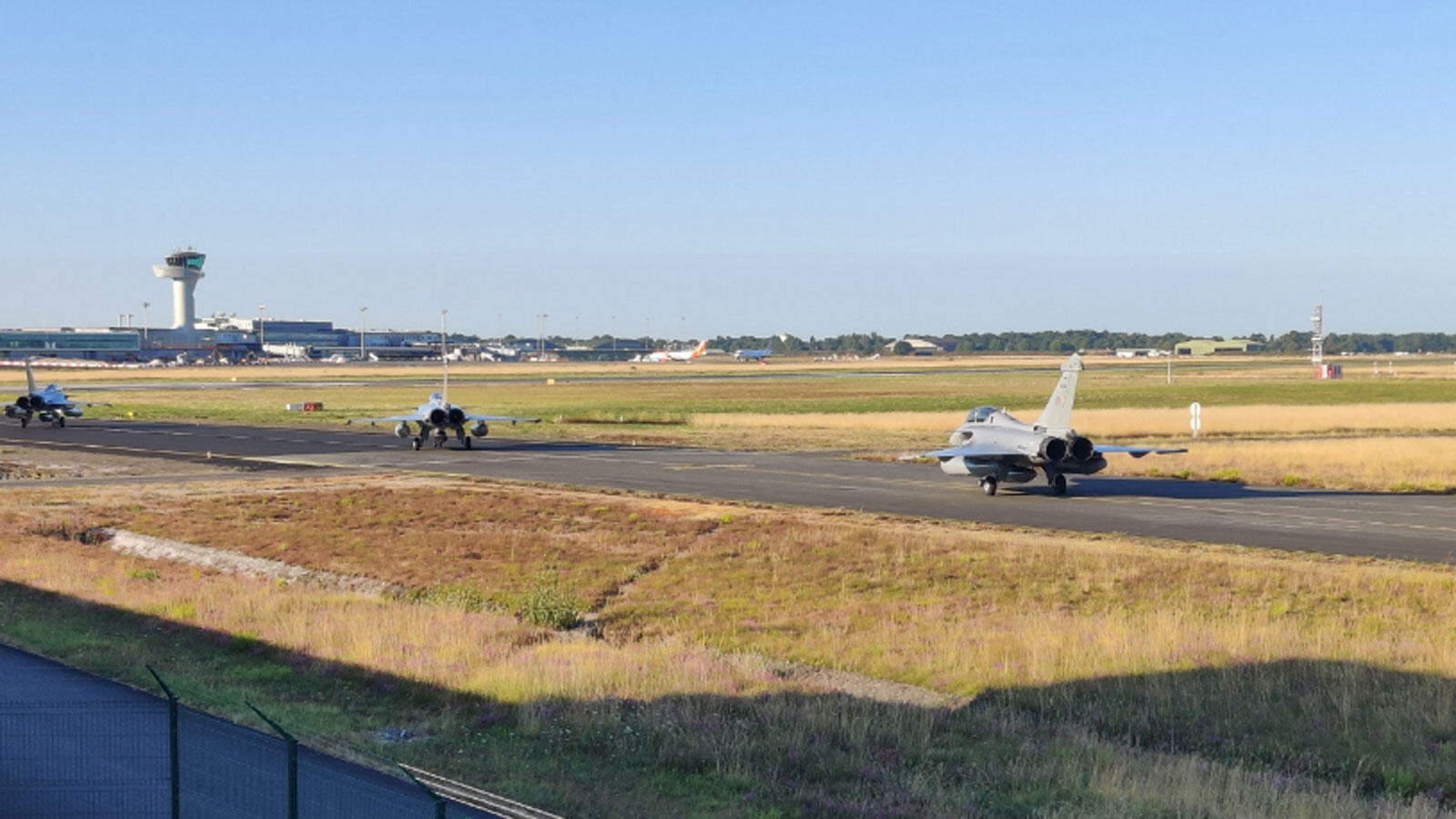 Rafale jets fly out on a 7,000 km trip to India from France, to be ...