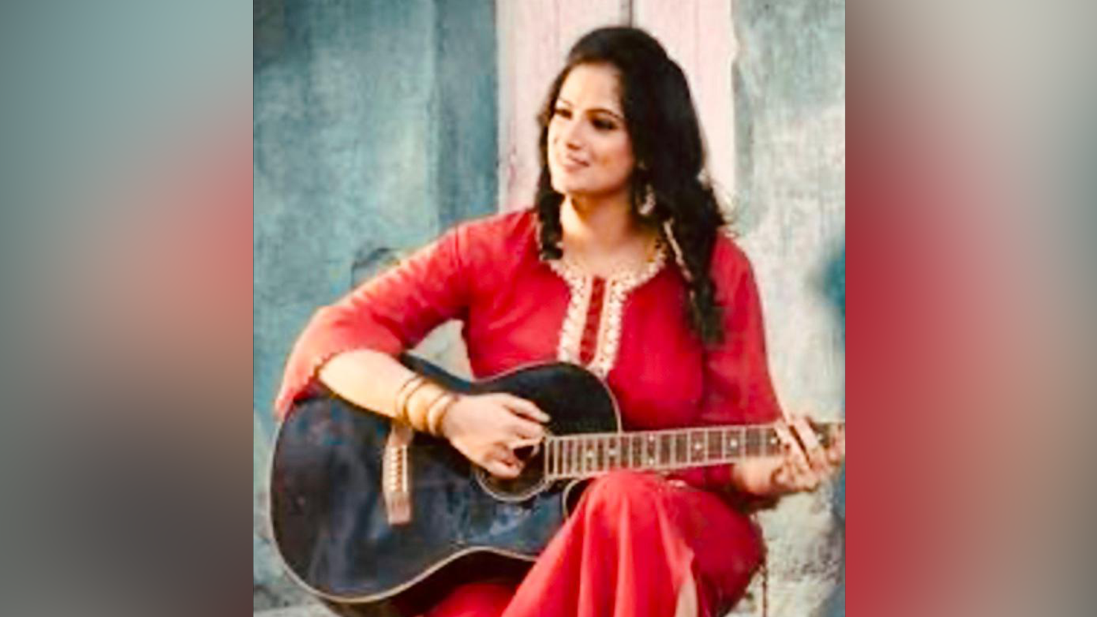 Watch singer Aabha Hanjura tell us what makes her latest Kashmiri folk ...