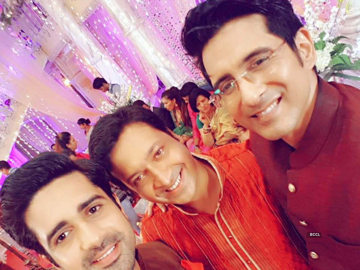 Actor Samir Sharma found hanging in flat - Times of India