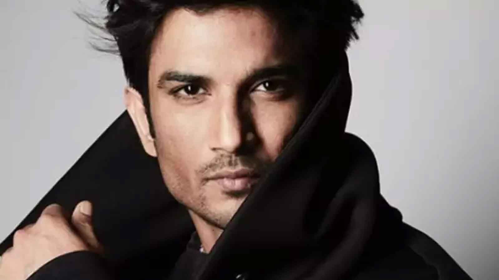 Chetan Bhagat breaks silence on Sushant Singh Rajput, names and shames ...