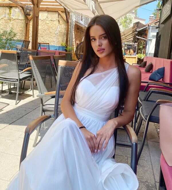 Amina Hasanbegovic to represent Bosnia and Herzegovina at Miss Earth 2020