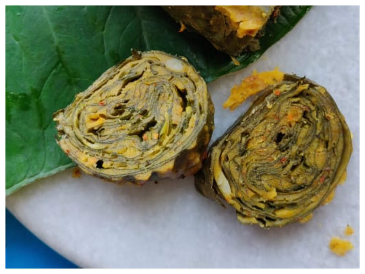 Arbi Patta Pakora Recipe: How to make Rickwachh and what makes it a ...