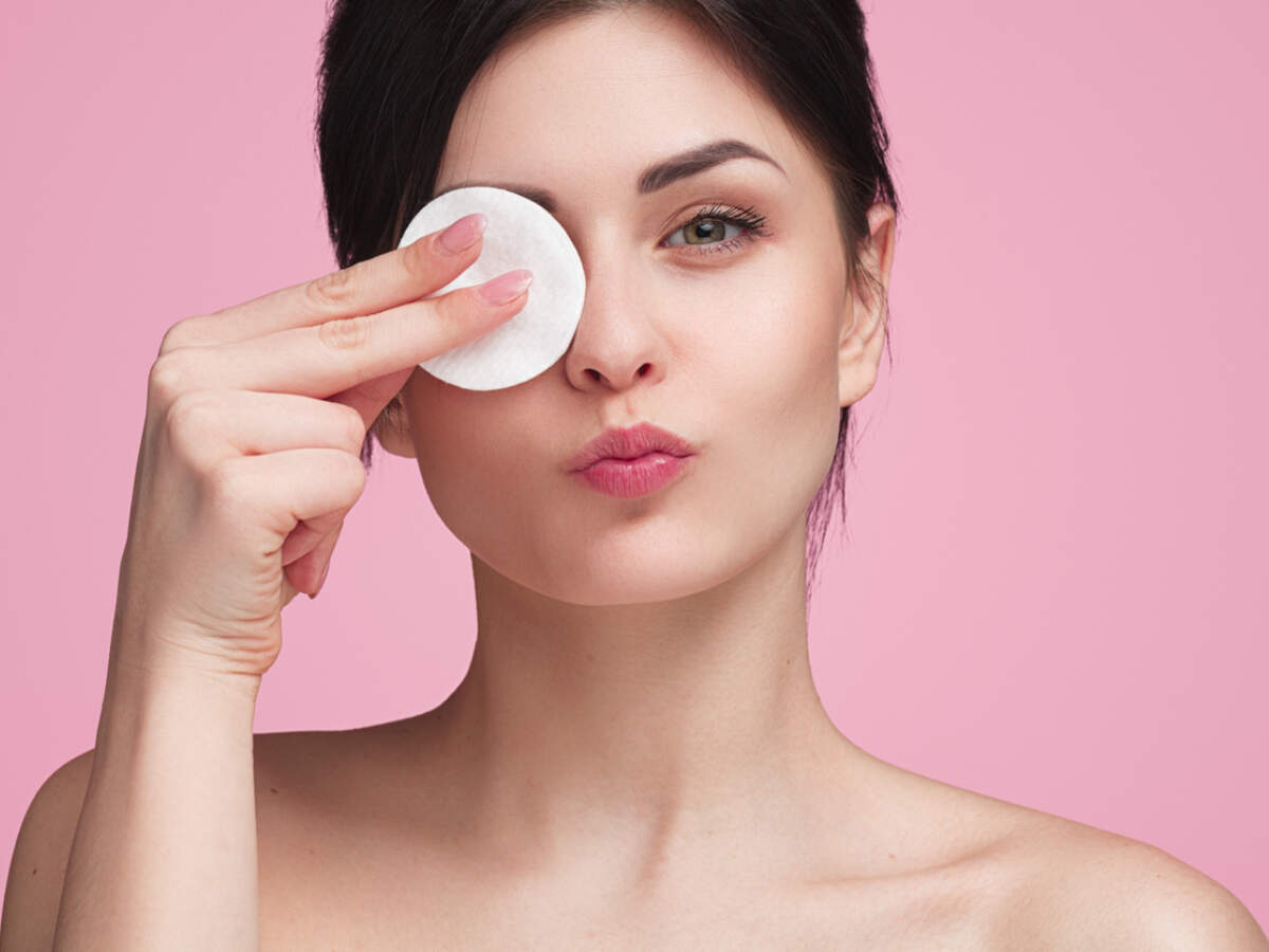 Different types of make-up removers that you can lay your hands on