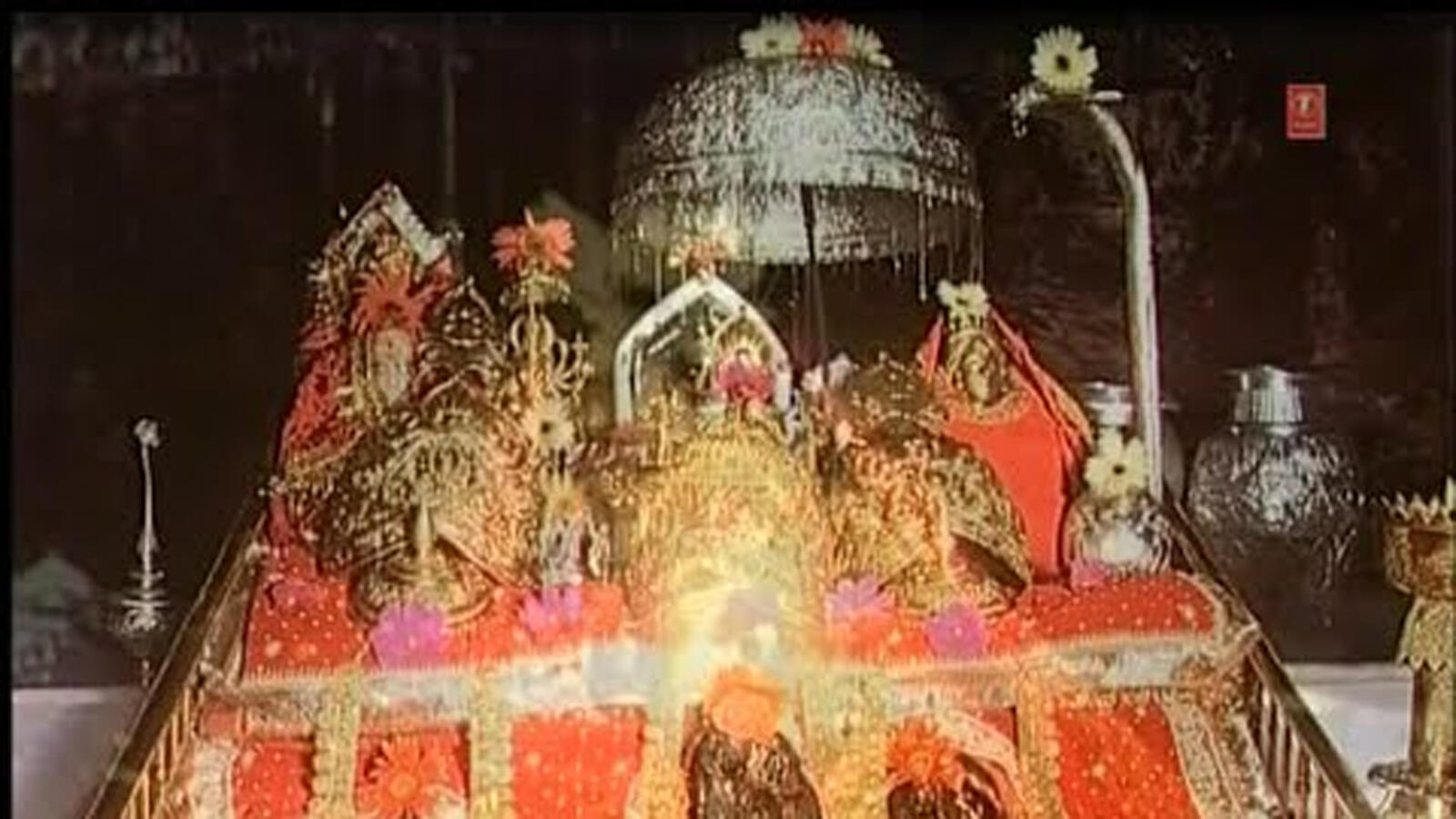 Watch Popular Hindi Devotional Video Song 'Yatra Vaishno Devi' Sung By ...