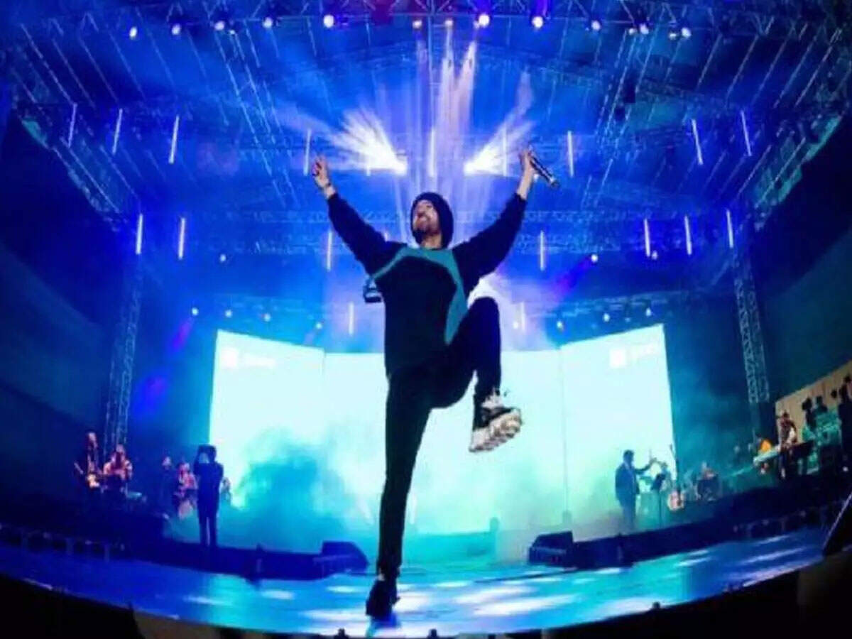 ‘5 Taara’ to ‘Poplin’, 5 times Diljit Dosanjh's bhangra got everyone on ...