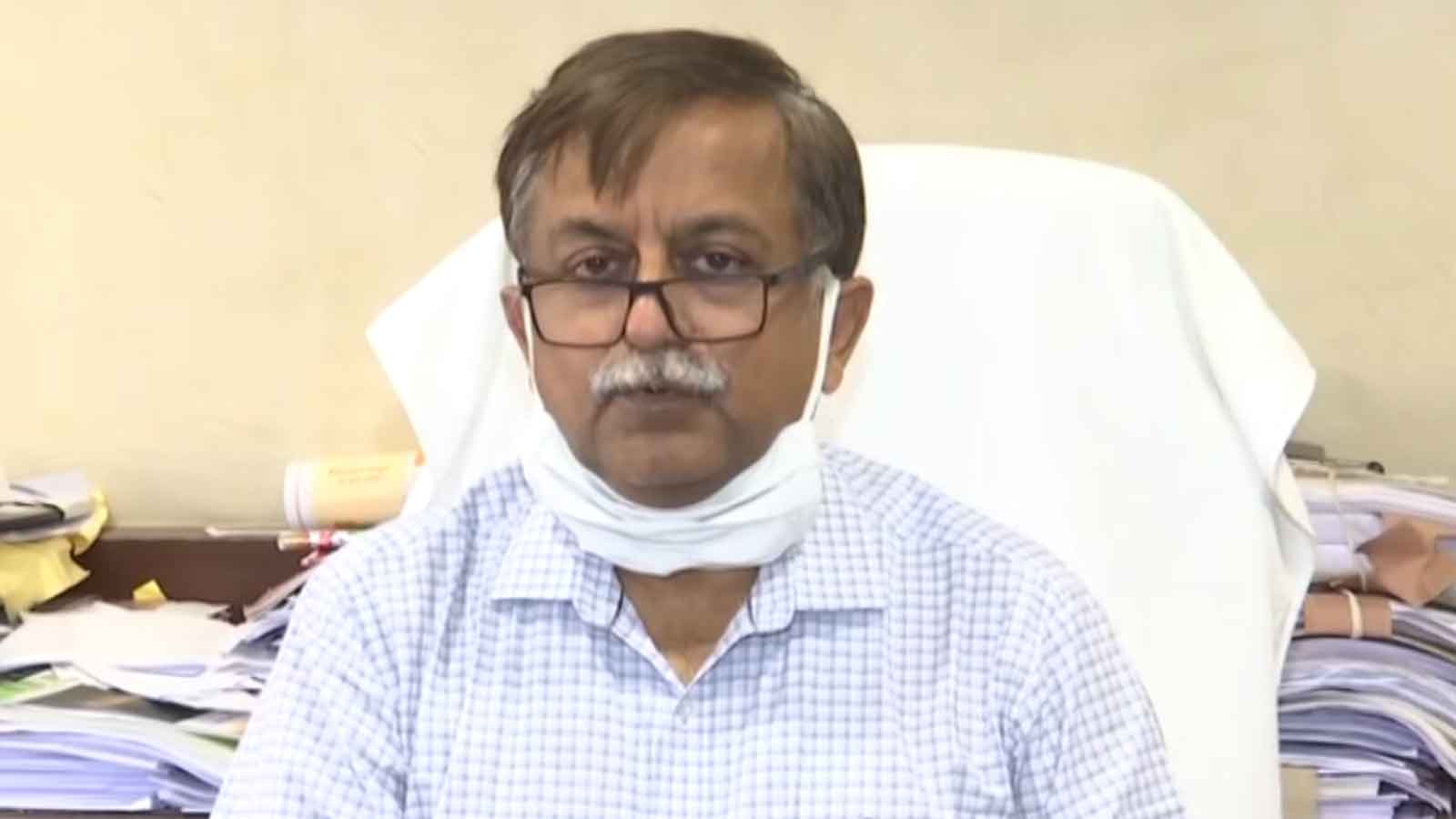 Awanish Awasthi discusses women safety with UP govt officials