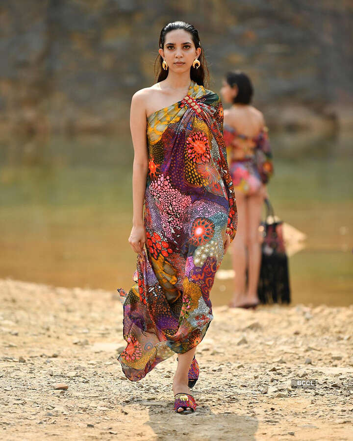 Virtual tour of Shivan & Narresh's 'Wilding 20s' collection on their ...