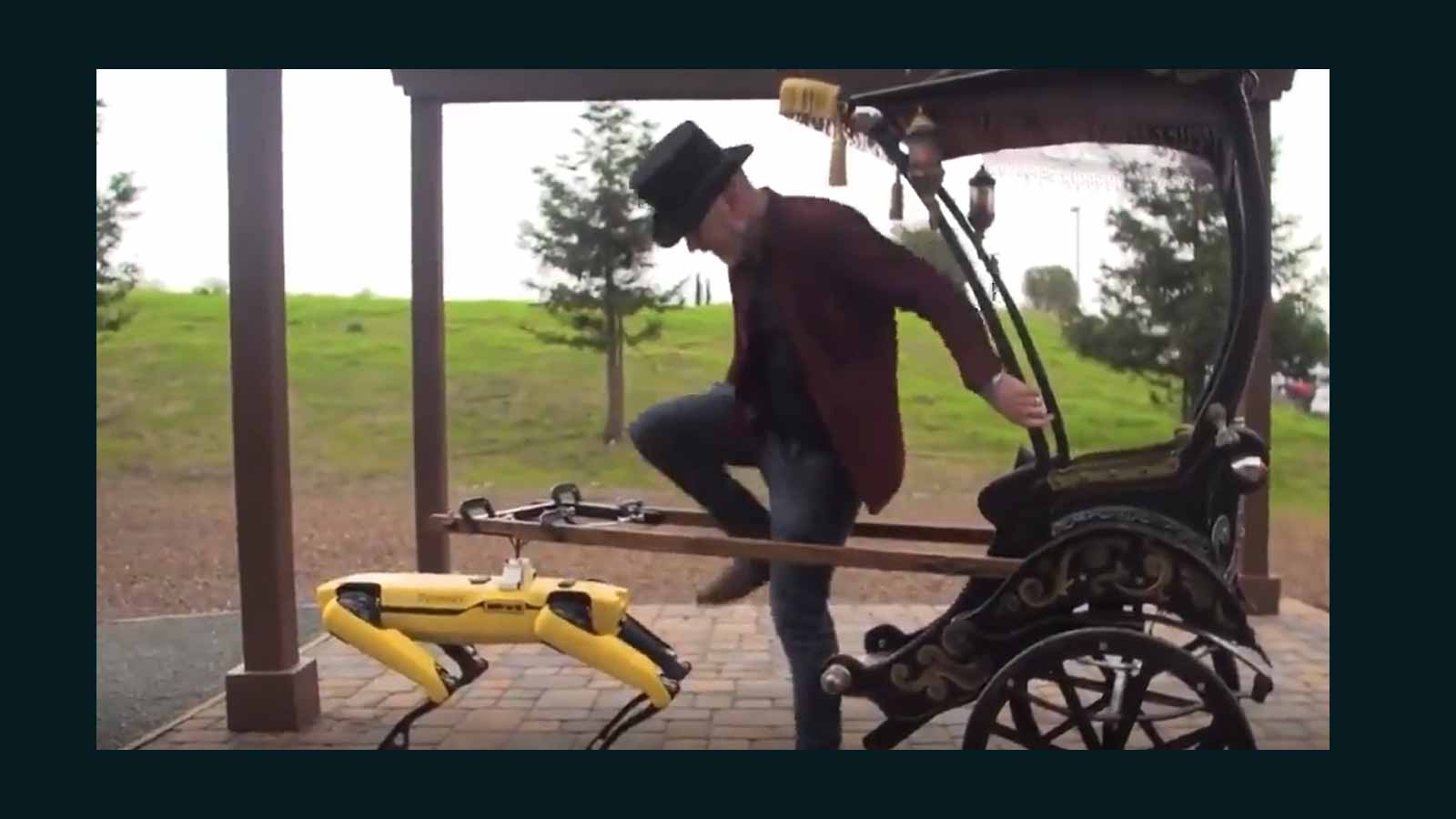 Innovation: A robot pulling a hand rickshaw